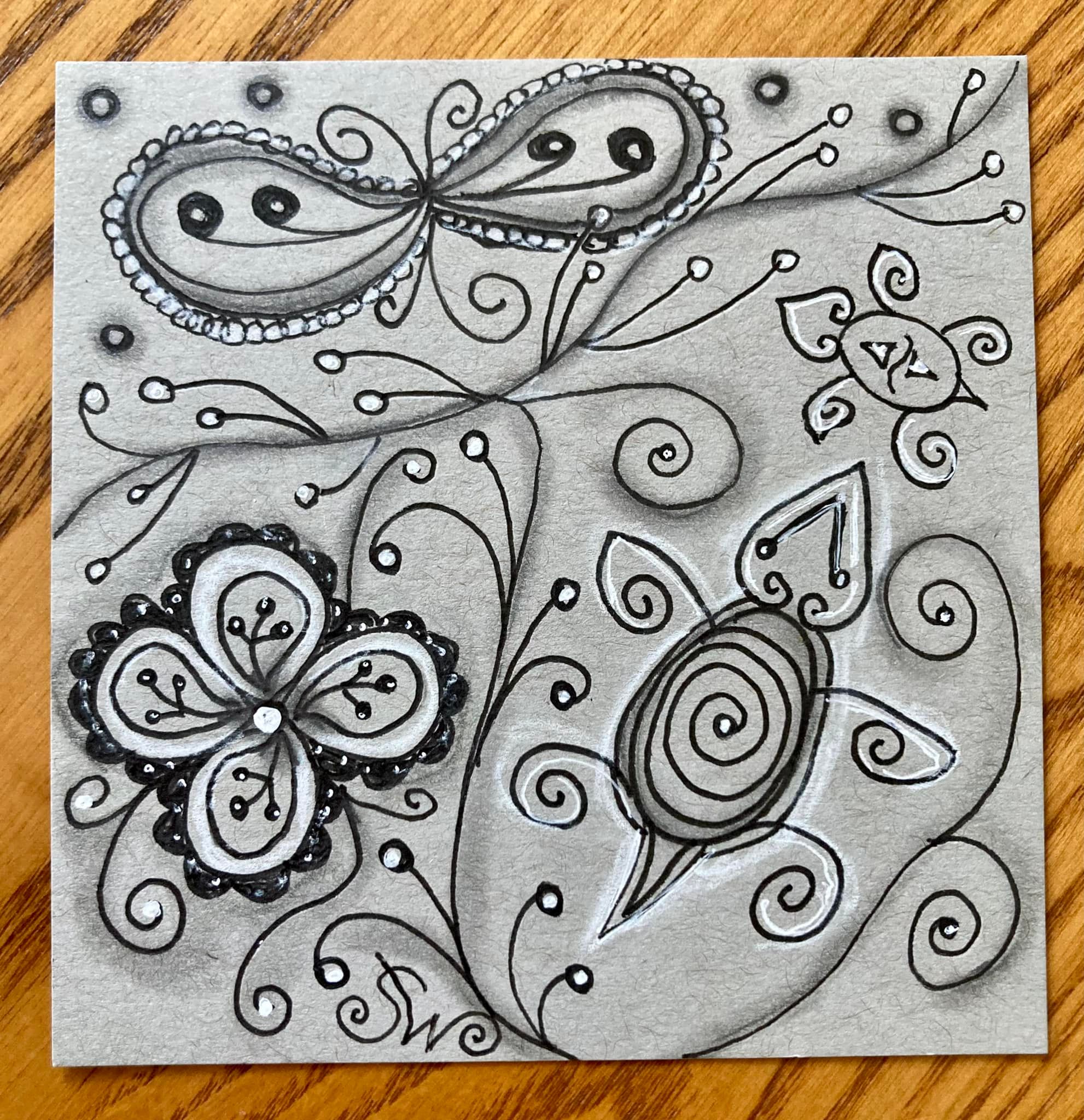 Hanu Luv & D’Gown | Zentangle® Tangle Time Recap – Tangle Addicts